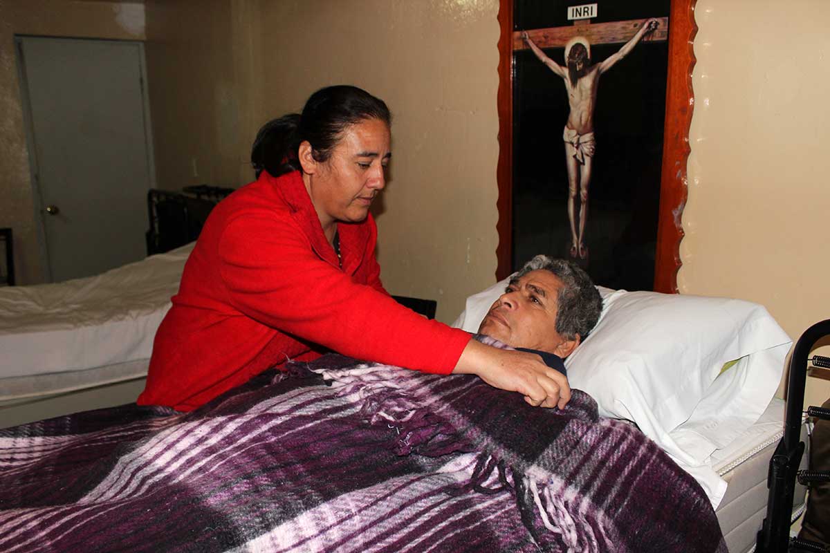 Dar posada al necesitado: nuestra misión - Cáritas de Monterrey