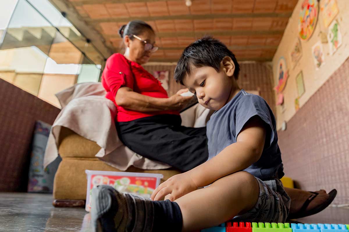 ¿Qué es tener derecho a una vida digna? - Cáritas de Monterrey